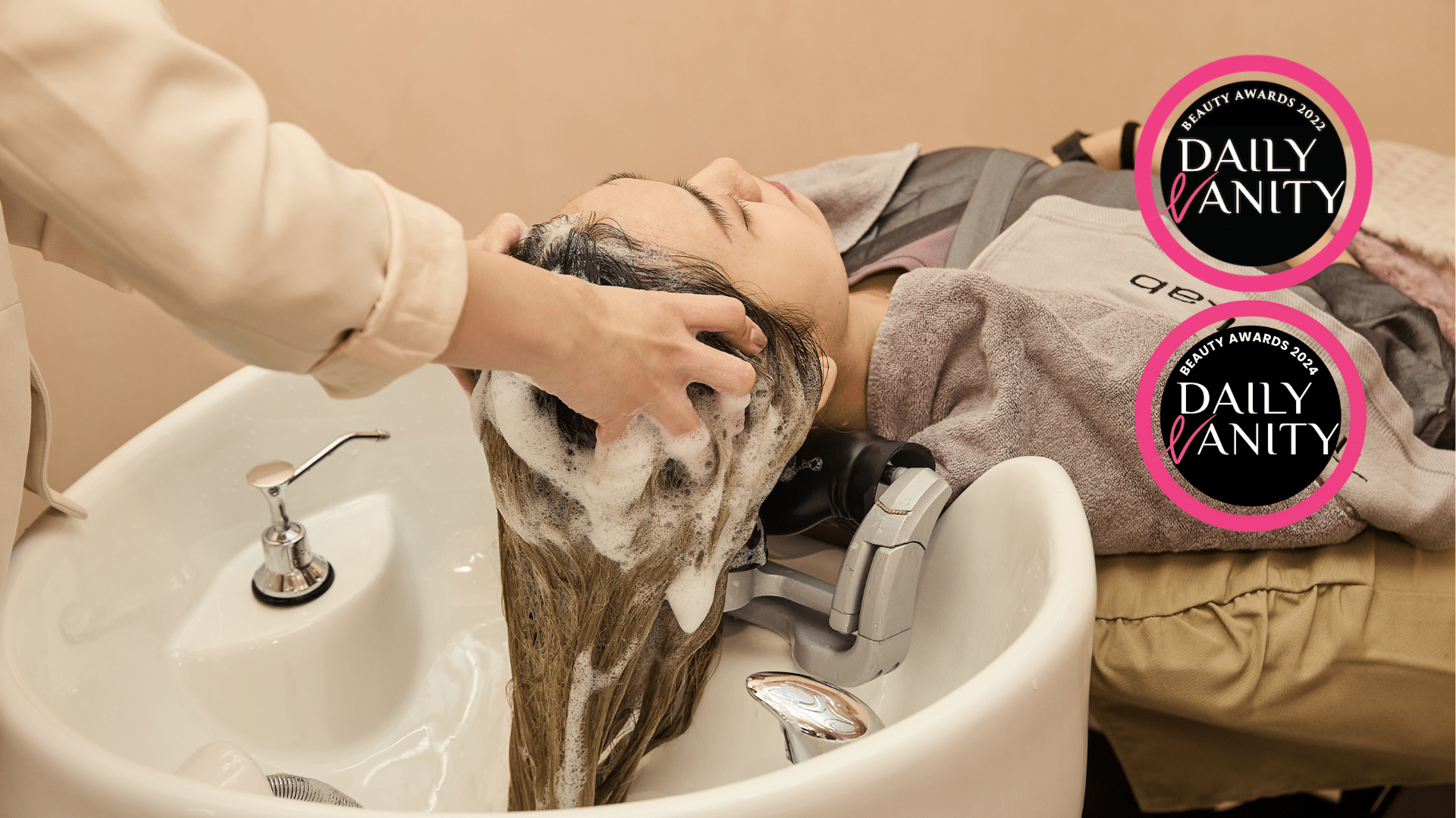 Anti-Dandruff Prevention Treatment in Singapore | TrichoLab
